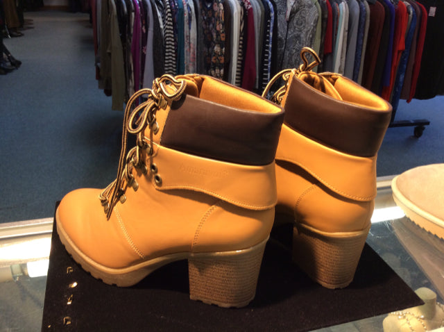 9 Amaravali Boots – Janet's Consignment Posh Consignors